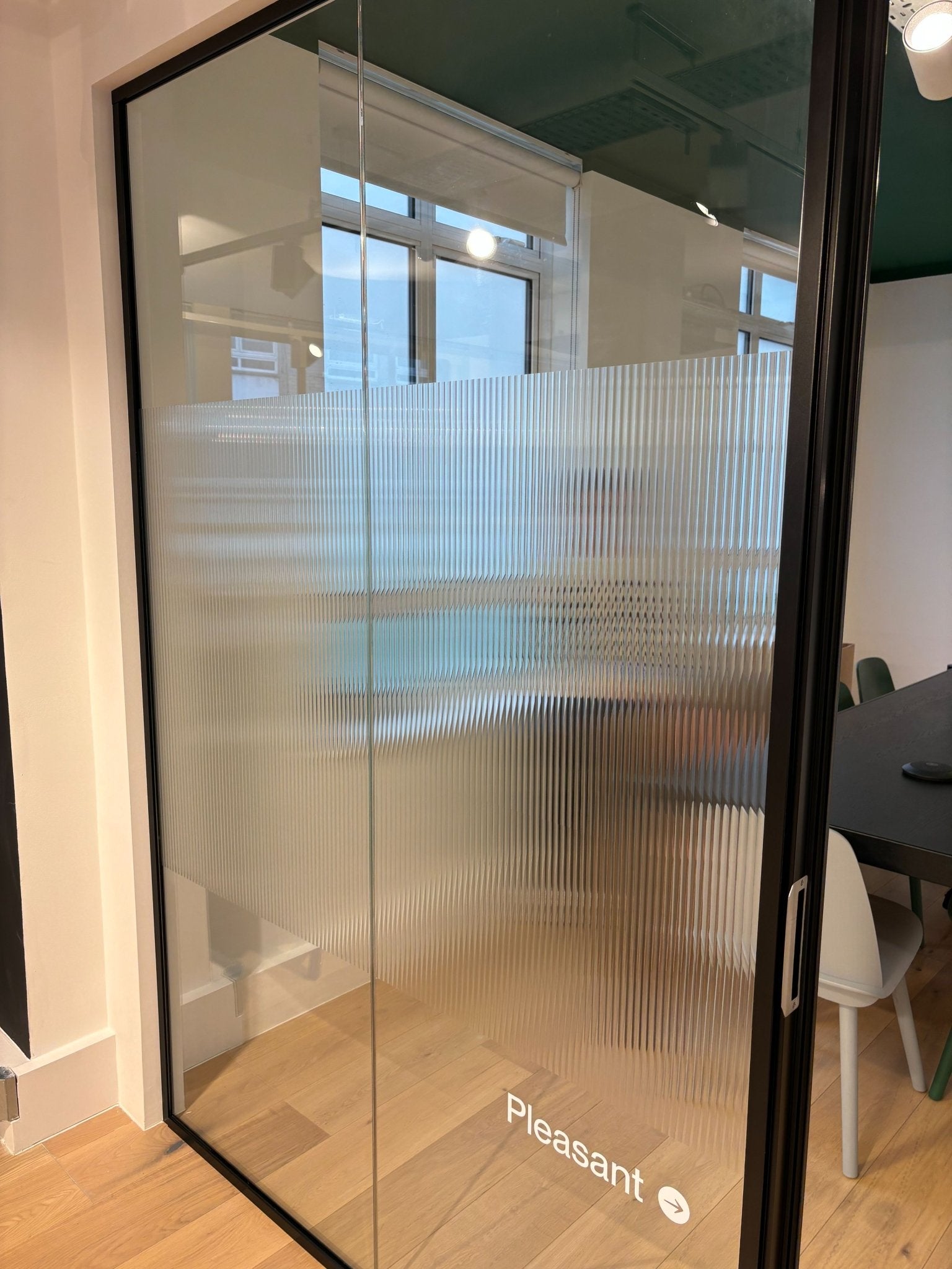 Reeded Privacy band - Covent Garden – Clearview Graphics